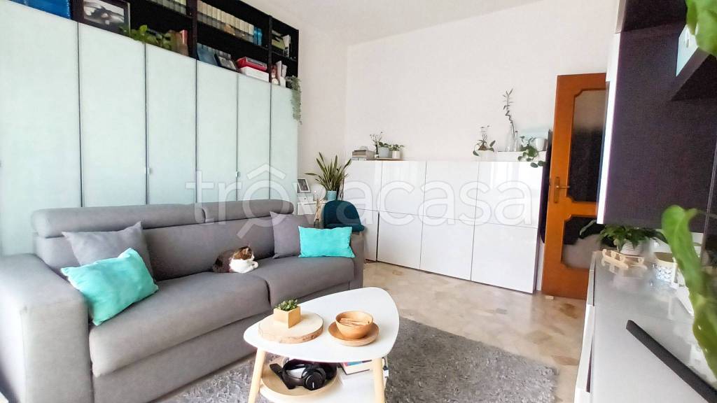 Appartamento in in vendita da privato a Origgio via Antonio Vivaldi, 4