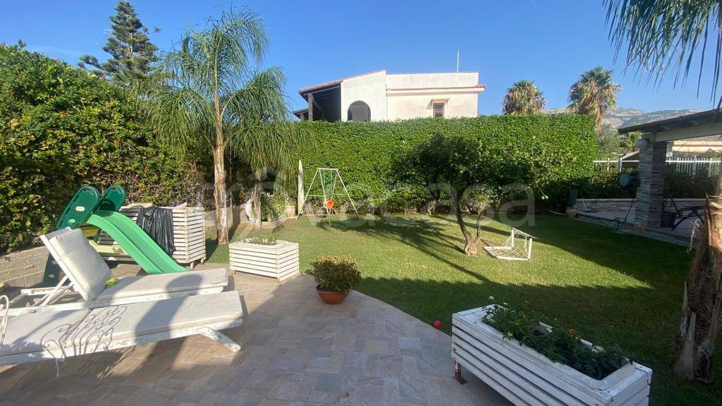 Villa in vendita a Carini via Amerigo Vespucci