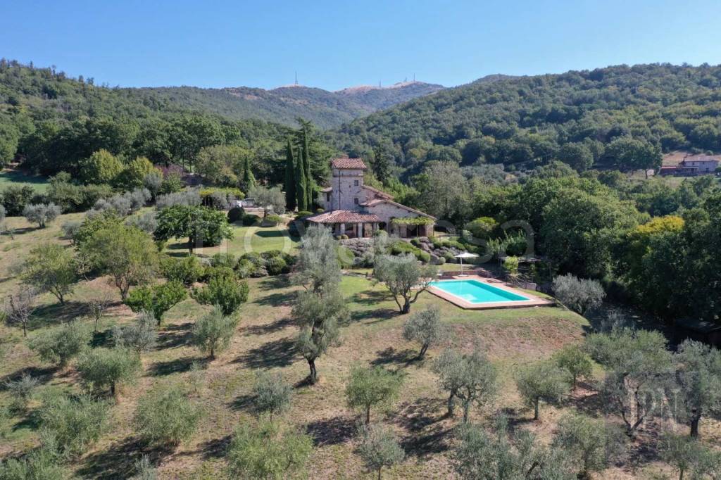 Villa in vendita a Massa Martana