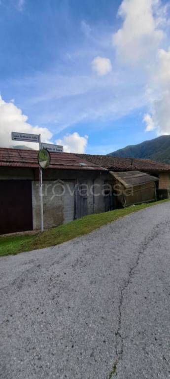 Casa Indipendente in in vendita da privato a Posina contrà Zamboni di Sopra, 1