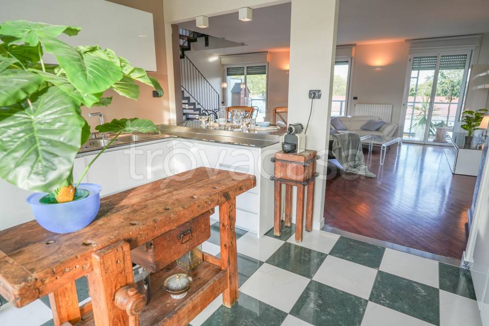 Attico in vendita a Crema via Stazione, 9/i