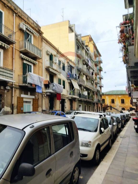 Appartamento in vendita a Bari via Francesco Petrelli, 15