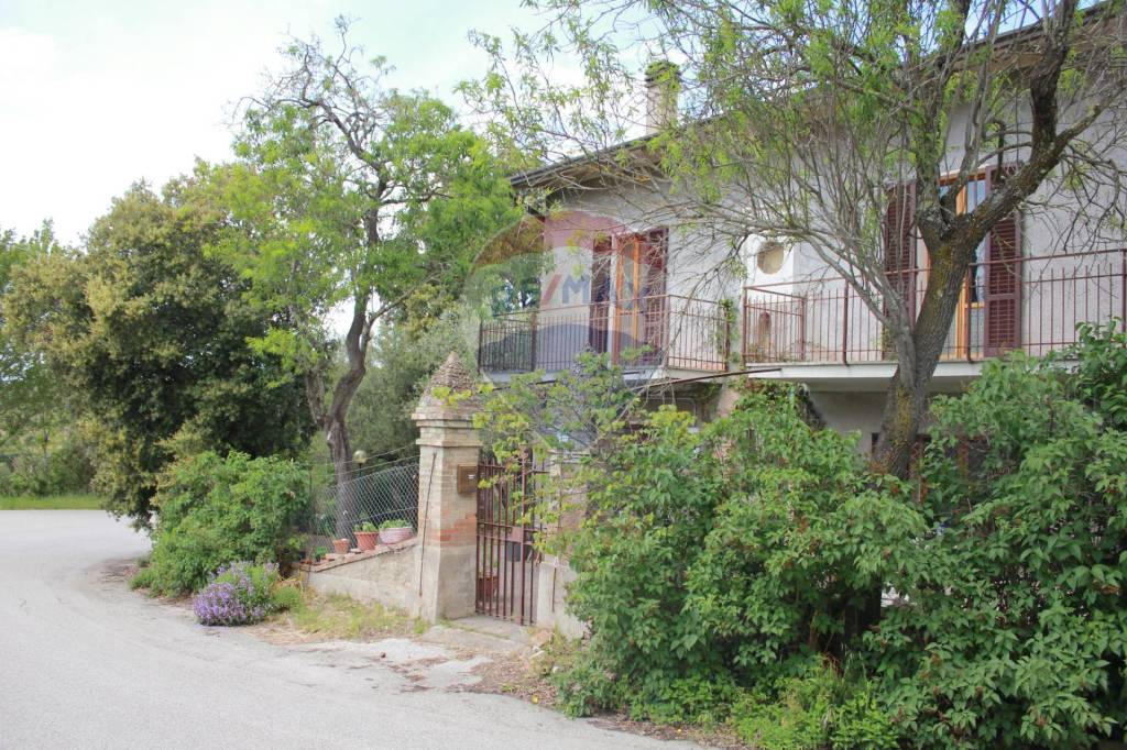 Rustico in vendita a Magione