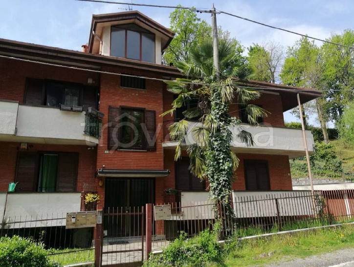 Mansarda all'asta a Locate Varesino via Valbertina 1/3