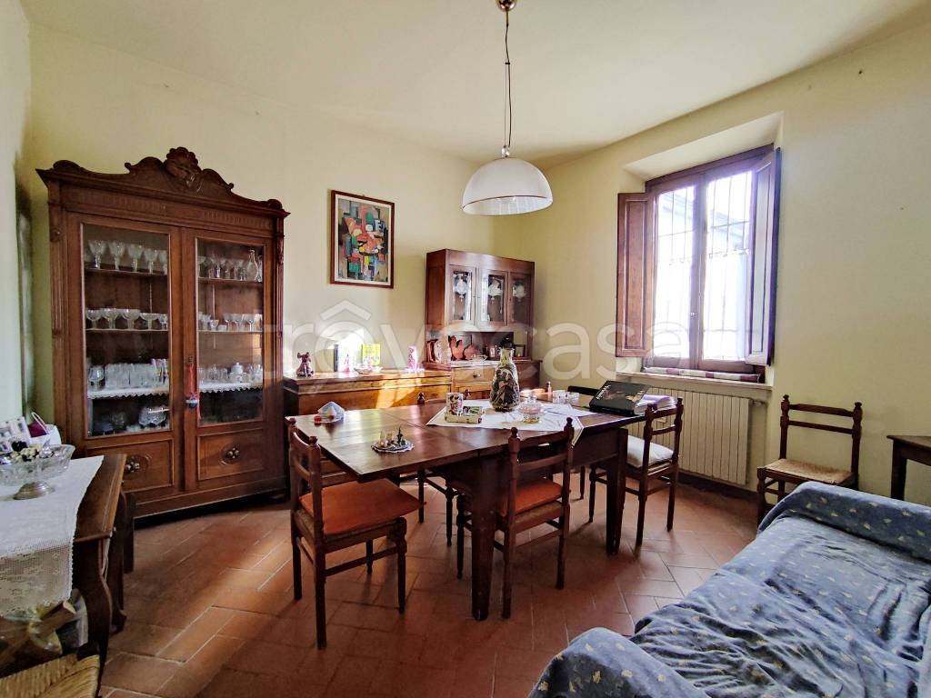 Villa in vendita a Pistoia viale Arcadia, 35