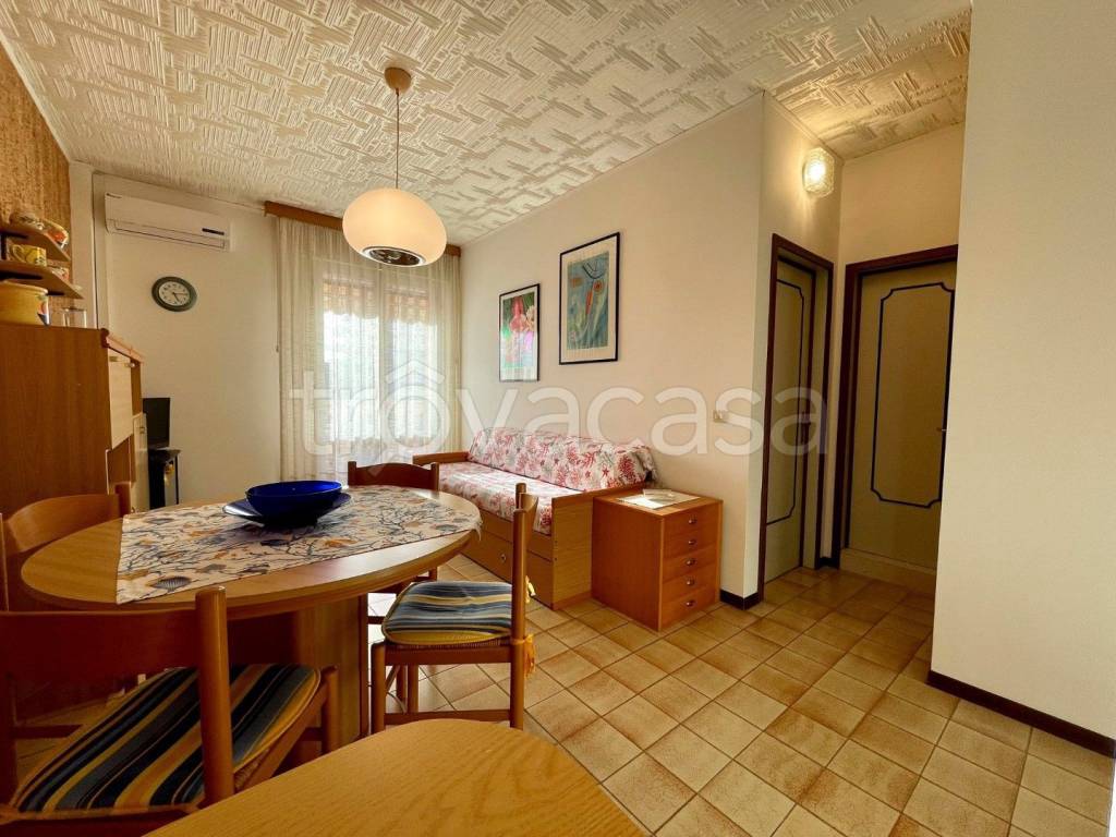 Appartamento in vendita a Caorle viale Lepanto, 168