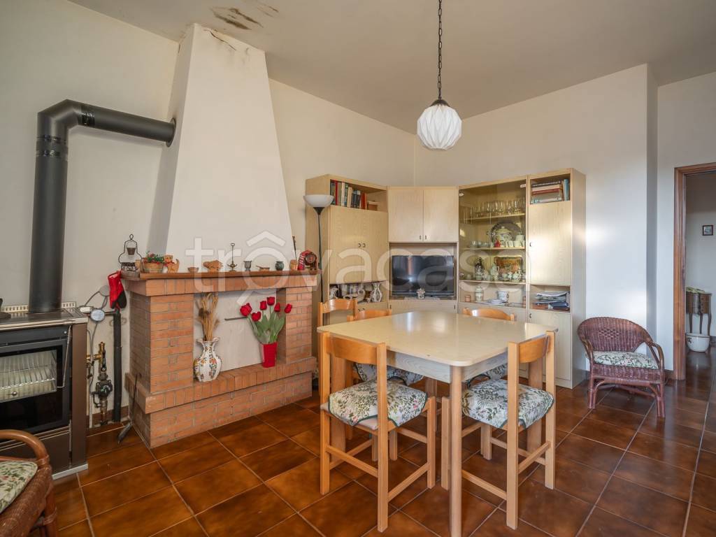 Villa in vendita ad Acquapendente via Salvador Allende, 2