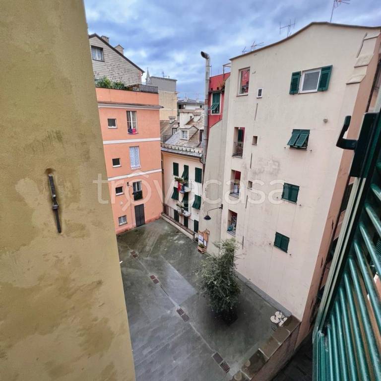 Appartamento in vendita a Genova salita Coccagna