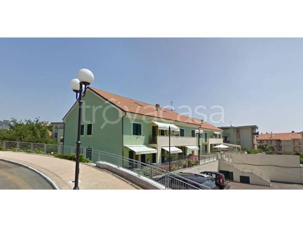 Appartamento all'asta a Ceriale via Galati, 2