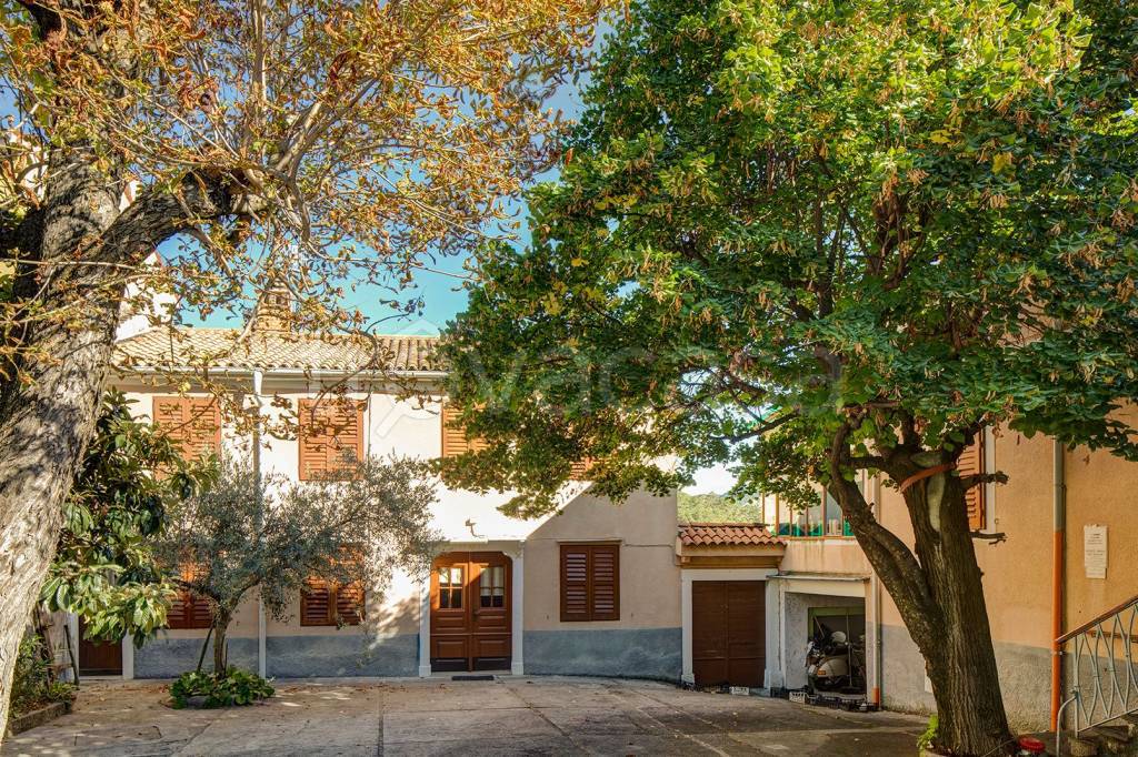 Casale in vendita a San Dorligo della Valle