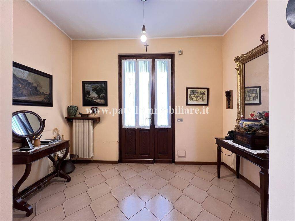 Villa in vendita a Bergamo via sant'ambrogio, 24