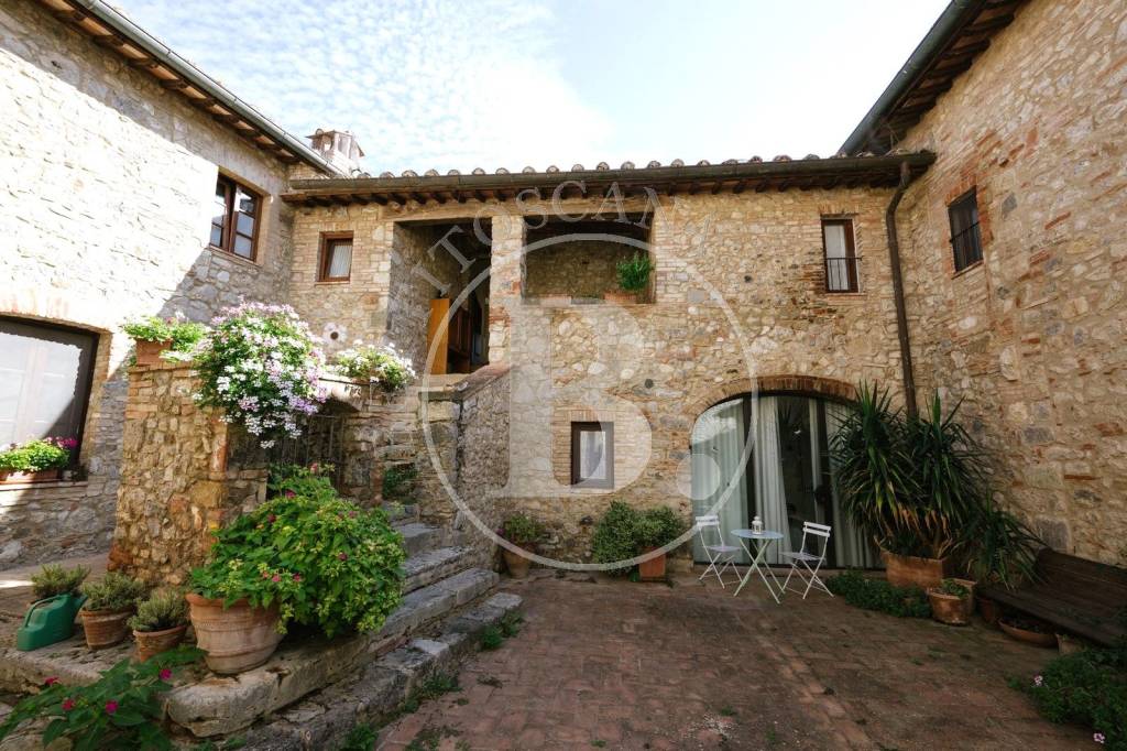 Appartamento in vendita a Colle di Val d'Elsa località Collalto