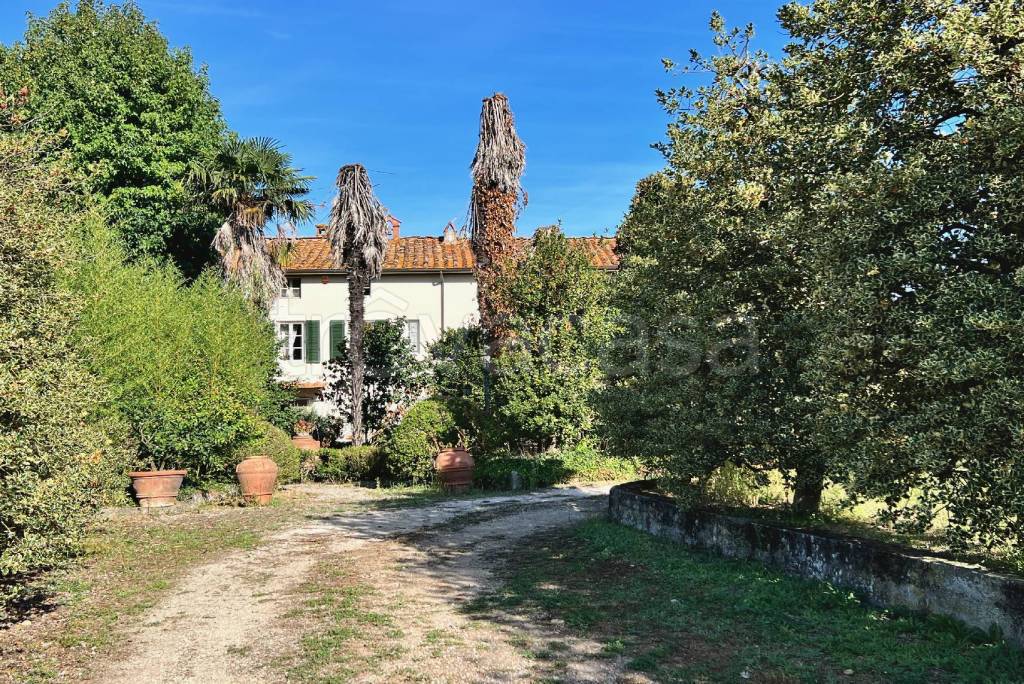 Colonica in vendita a Capannori via di Sottopoggio