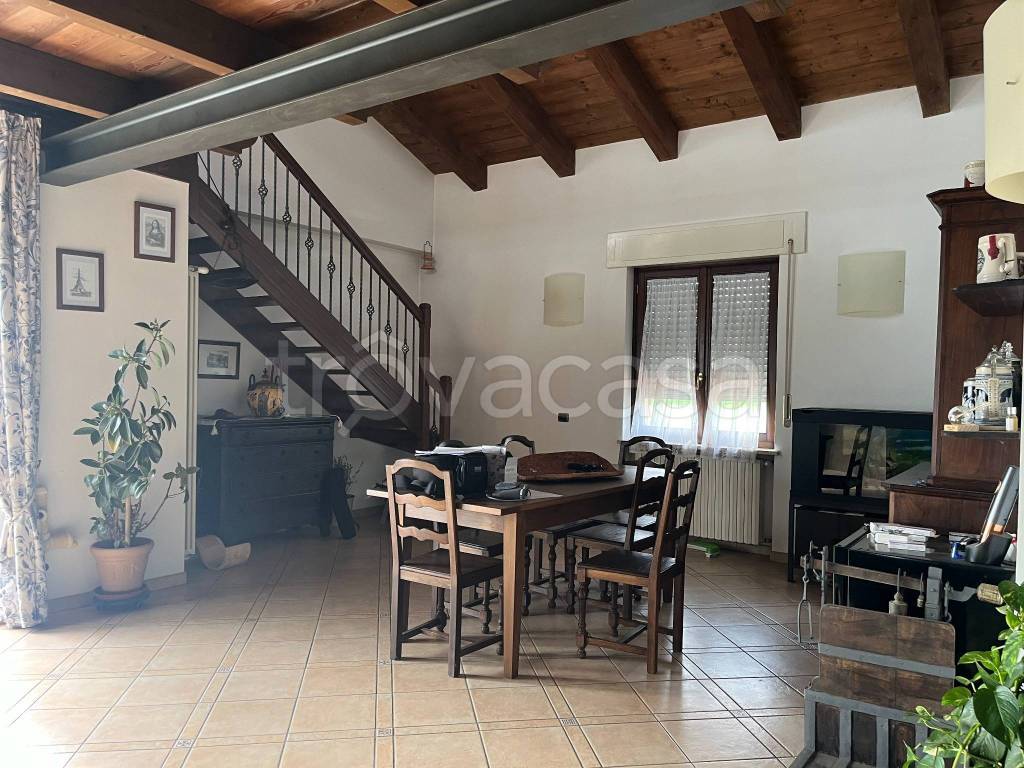 Villa Bifamiliare in vendita a Biella via San Giuseppe