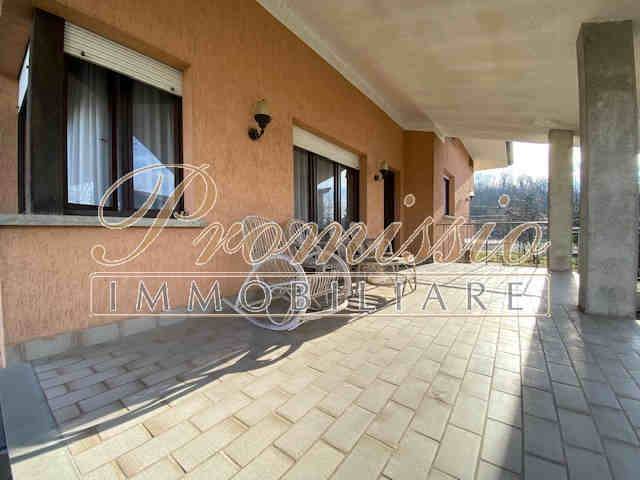 Villa in vendita ad Attimis via Faedis, 3