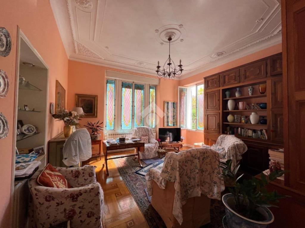 Appartamento in vendita a Sanremo corso g. Garibaldi, 89