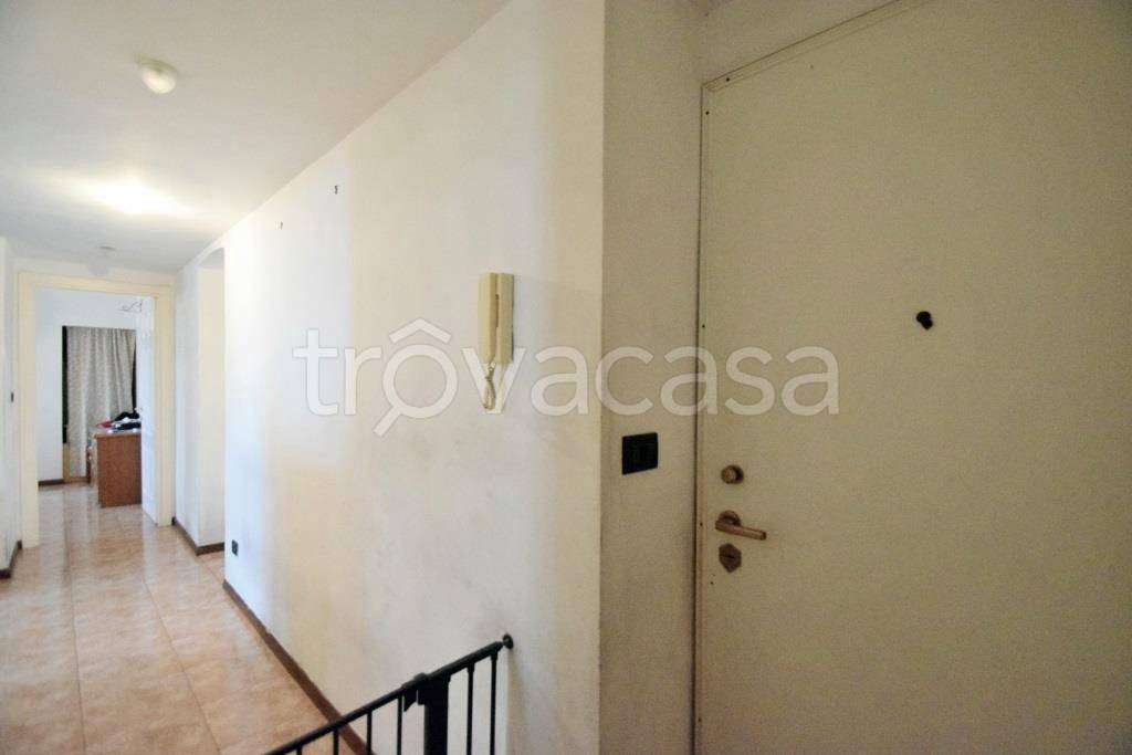 Appartamento in vendita a Genova via Bainsizza