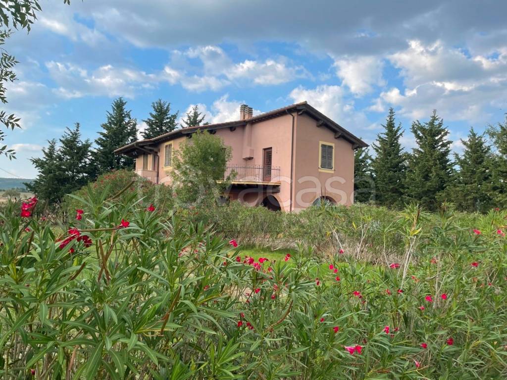 Casale in vendita a Scansano località Pomonte