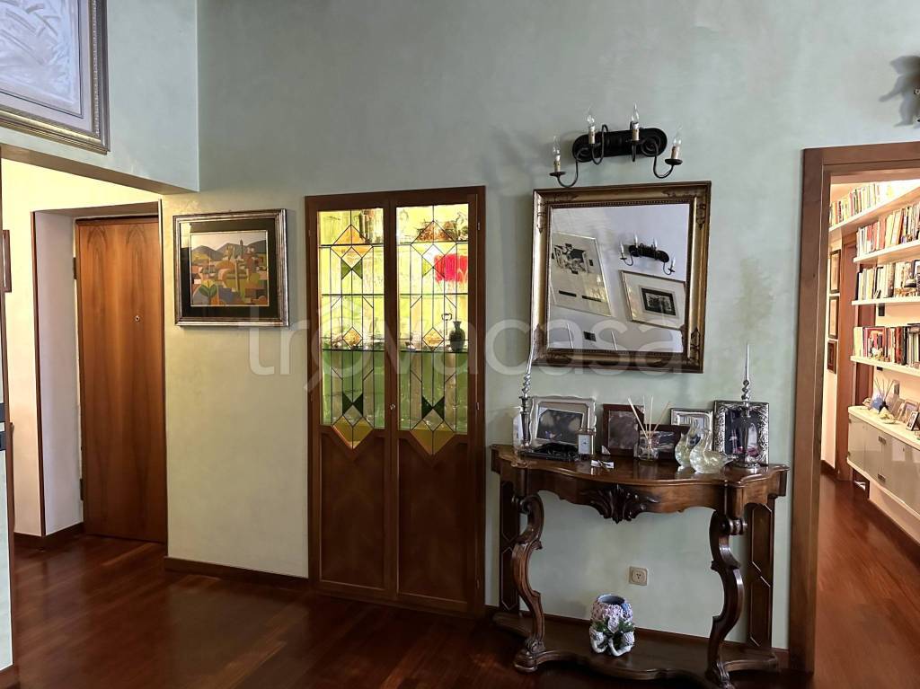 Appartamento in vendita a Verona piazzetta Portichetti, 4