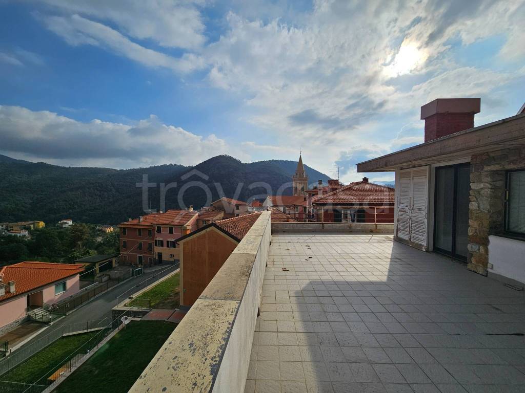 Villa Bifamiliare in vendita a Castiglione Chiavarese via San Pietro Centro, 23