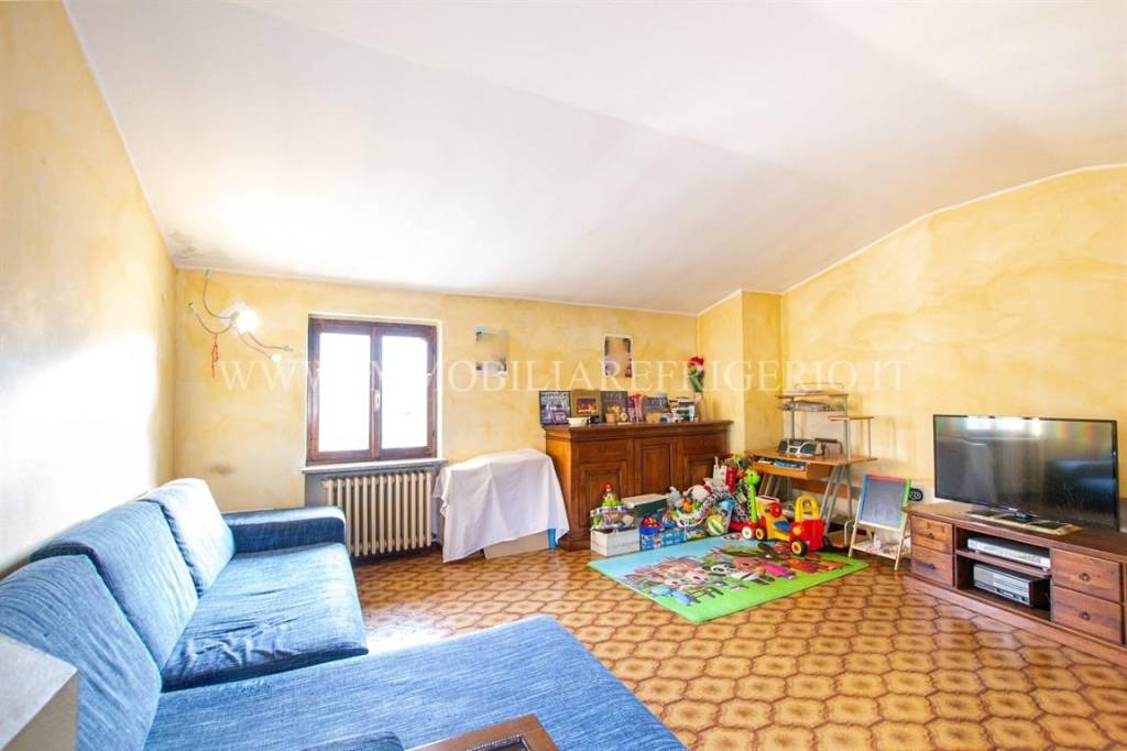 Appartamento in vendita a Caprino Bergamasco via Solmaschio