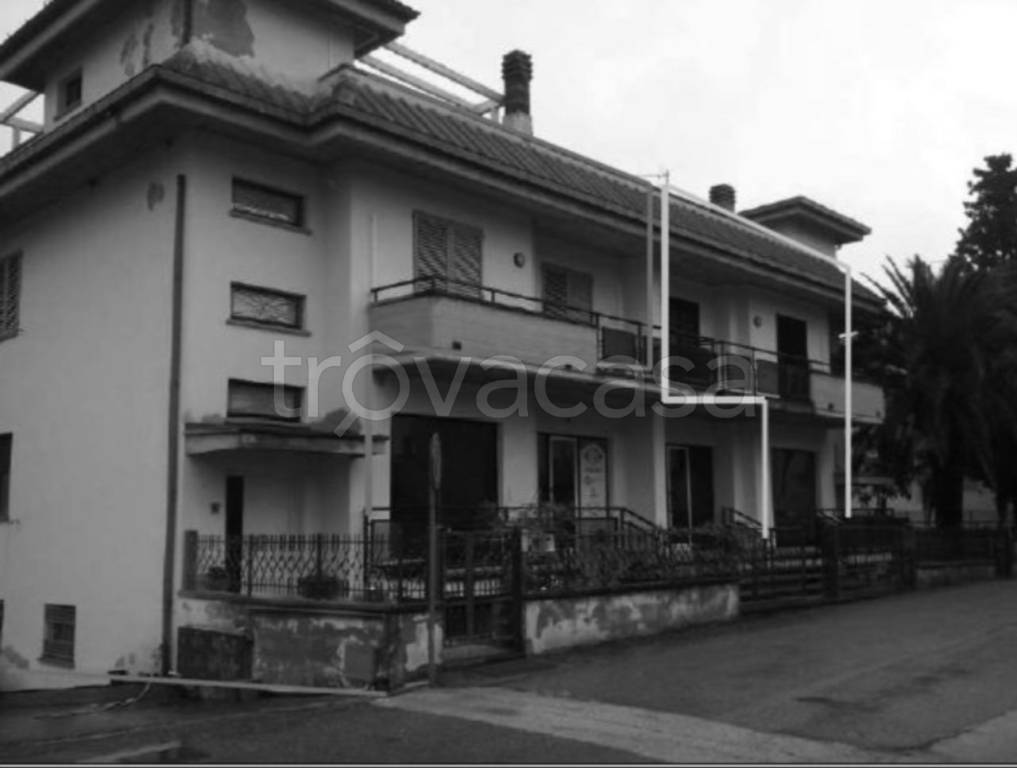 Appartamento all'asta a Mondavio via kennedy