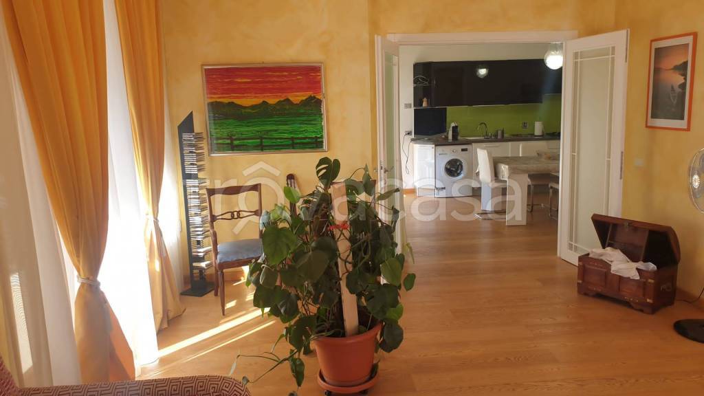 Appartamento in vendita a Genova via Giuseppe Elia Benza