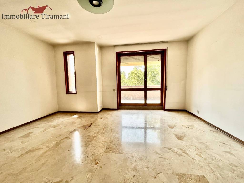 Appartamento in vendita a Piacenza via Santa Franca