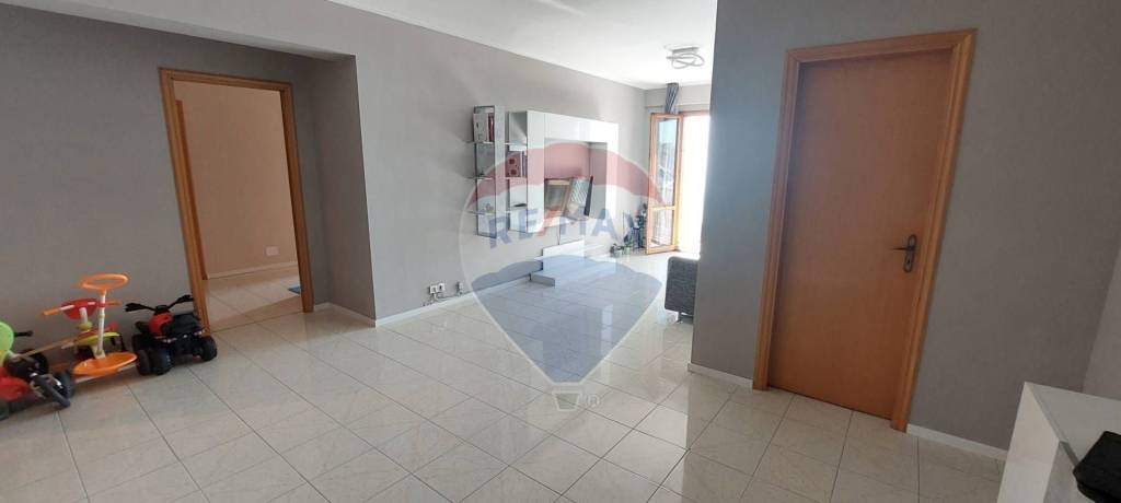 Appartamento in vendita ad Aci Castello via Litteri, 90