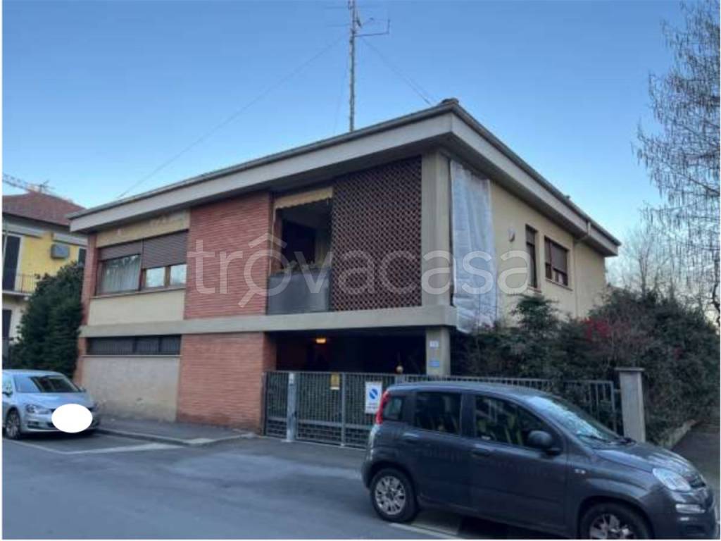 Appartamento all'asta a Novi Ligure via Trieste