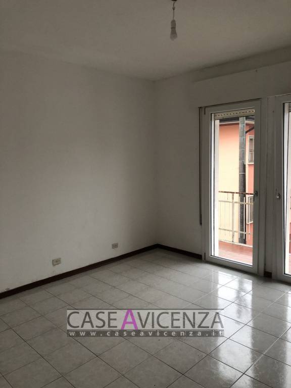 Appartamento in vendita a Este viale Fiume