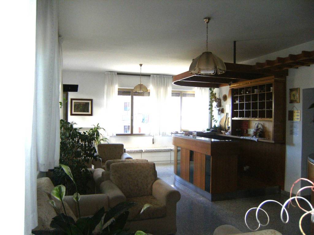 Intero Stabile in vendita a Chianciano Terme viale Guido Baccelli, 200