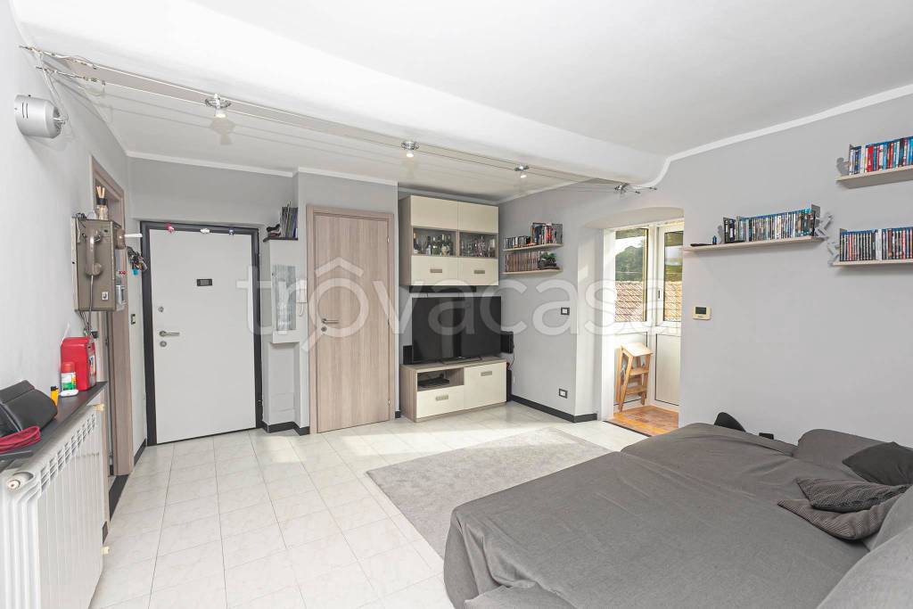 Appartamento in vendita a Campomorone via Martiri della Libertà, 89