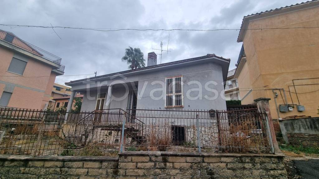 Villa in vendita a Cisterna di Latina