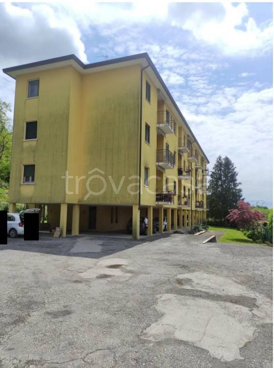 Appartamento all'asta a Bregnano via Risorgimento