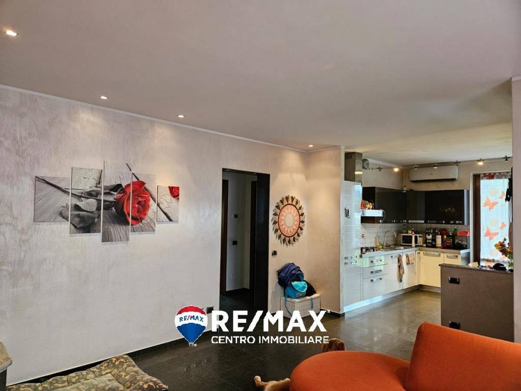 Appartamento in vendita a Cuasso al Monte via Crocetta