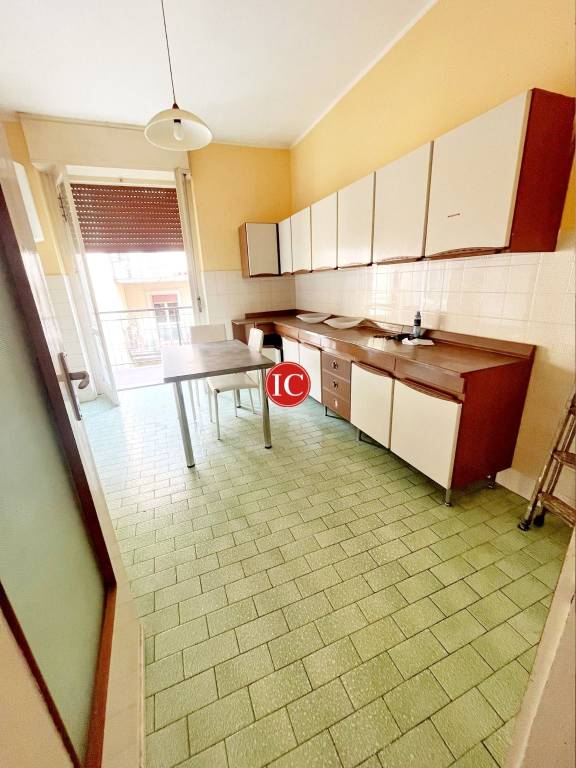 Appartamento in vendita a Lodi viale Savoia, 9