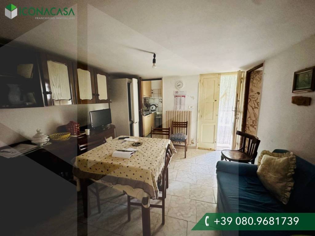 Casa Indipendente in vendita a Capurso via Trieste