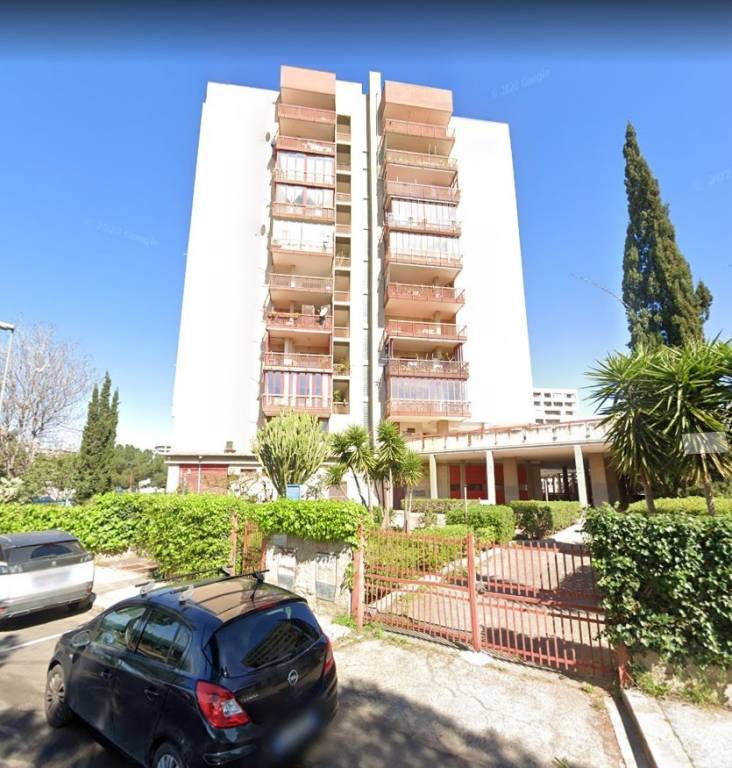 Appartamento in vendita a Bari via mitolo, 23