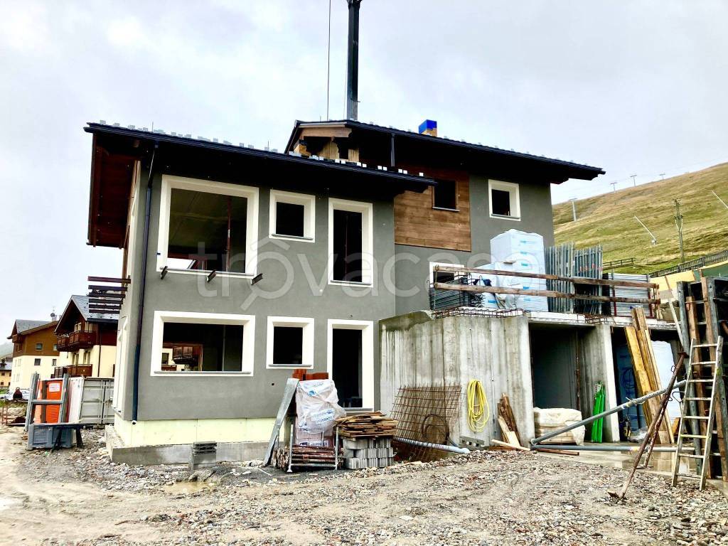 Appartamento in vendita a Livigno via Strada Statale 301, 7329