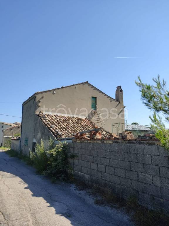 Casale in vendita a Chieti via La Valle