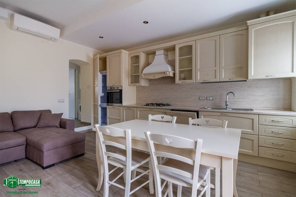 Appartamento in vendita a Cinisello Balsamo via Dante Alighieri, 24