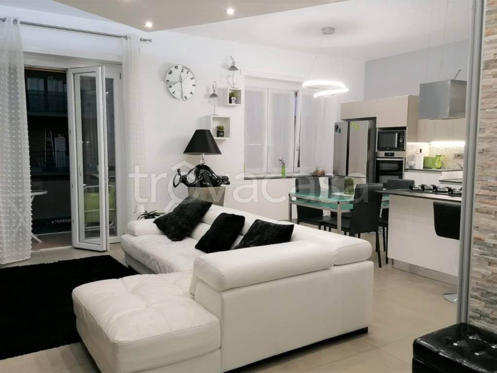 Appartamento in vendita a Collegno via Nazario Sauro, 1