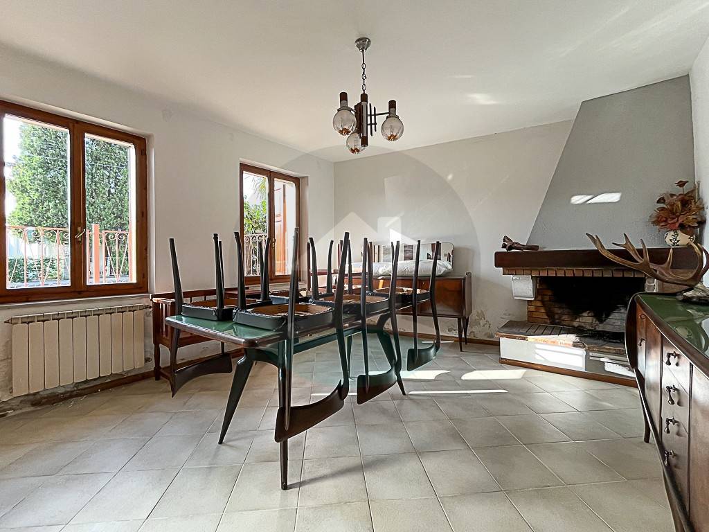 Villa Bifamiliare in vendita a Farra d'Isonzo via Gorizia, 17