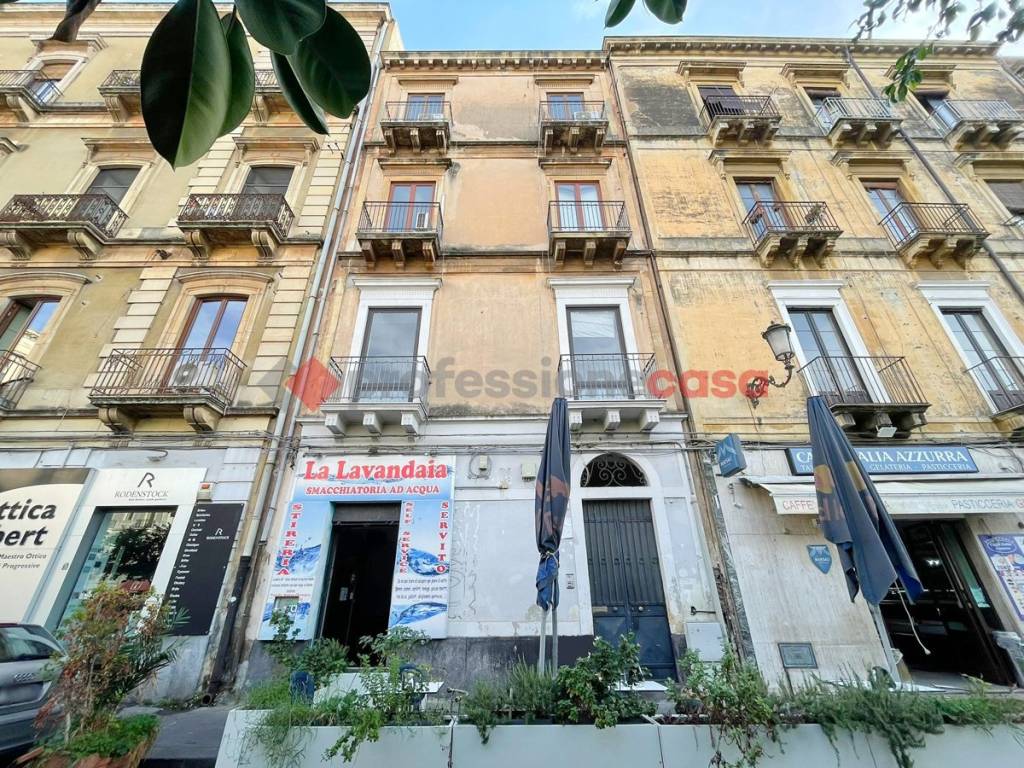 Appartamento in vendita a Catania piazza Ettore Maiorana, 29