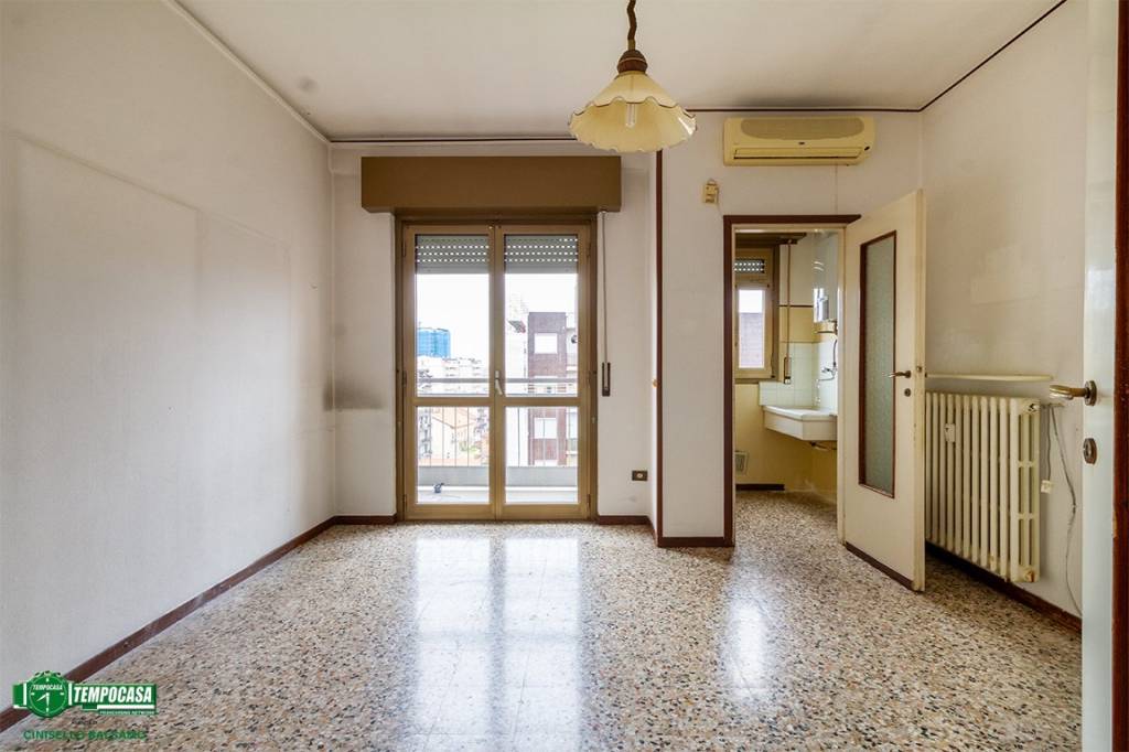 Appartamento in vendita a Cinisello Balsamo via 4 Novembre, 17