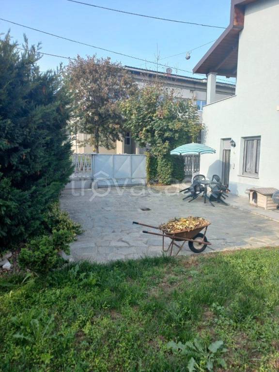 Villa in vendita a Moretta via Martiri della Libertà, 33