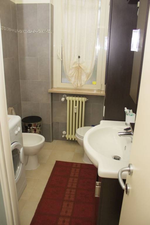 Appartamento in in vendita da privato a Vercelli via Alpi, 28