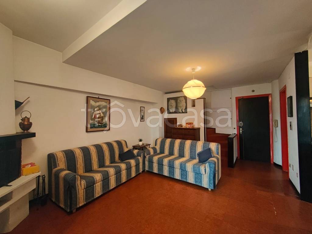 Appartamento in vendita a Cerveteri via Acerra