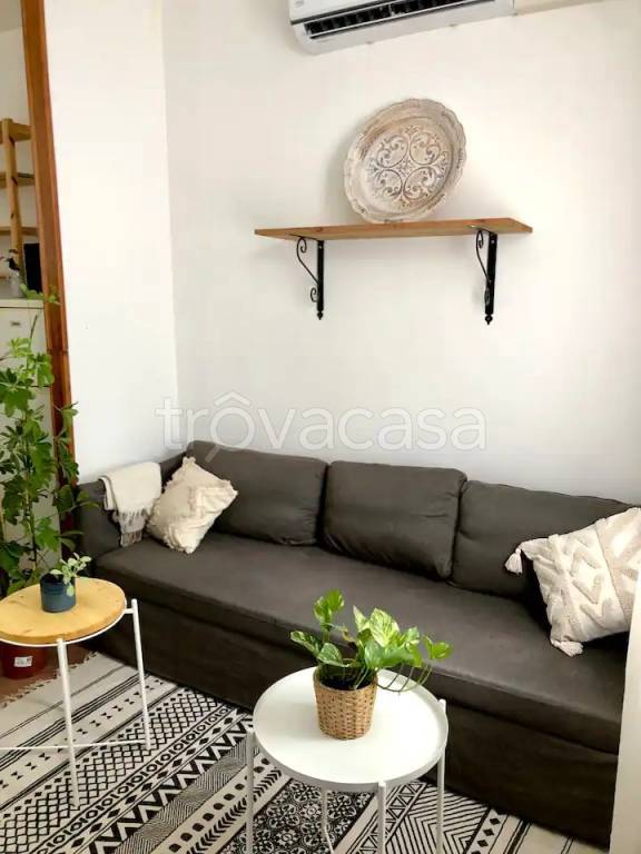 Appartamento in in vendita da privato a Palermo via Albergheria, 164